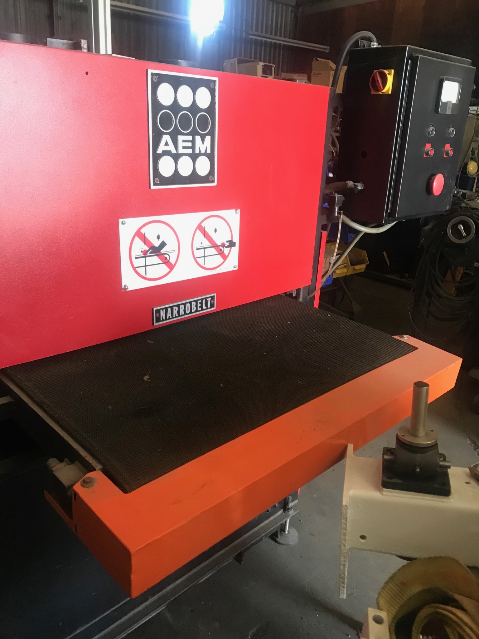 AEM DEBURRING MACHINE, MODEL NB 370, in California – Dynamic Machine ...